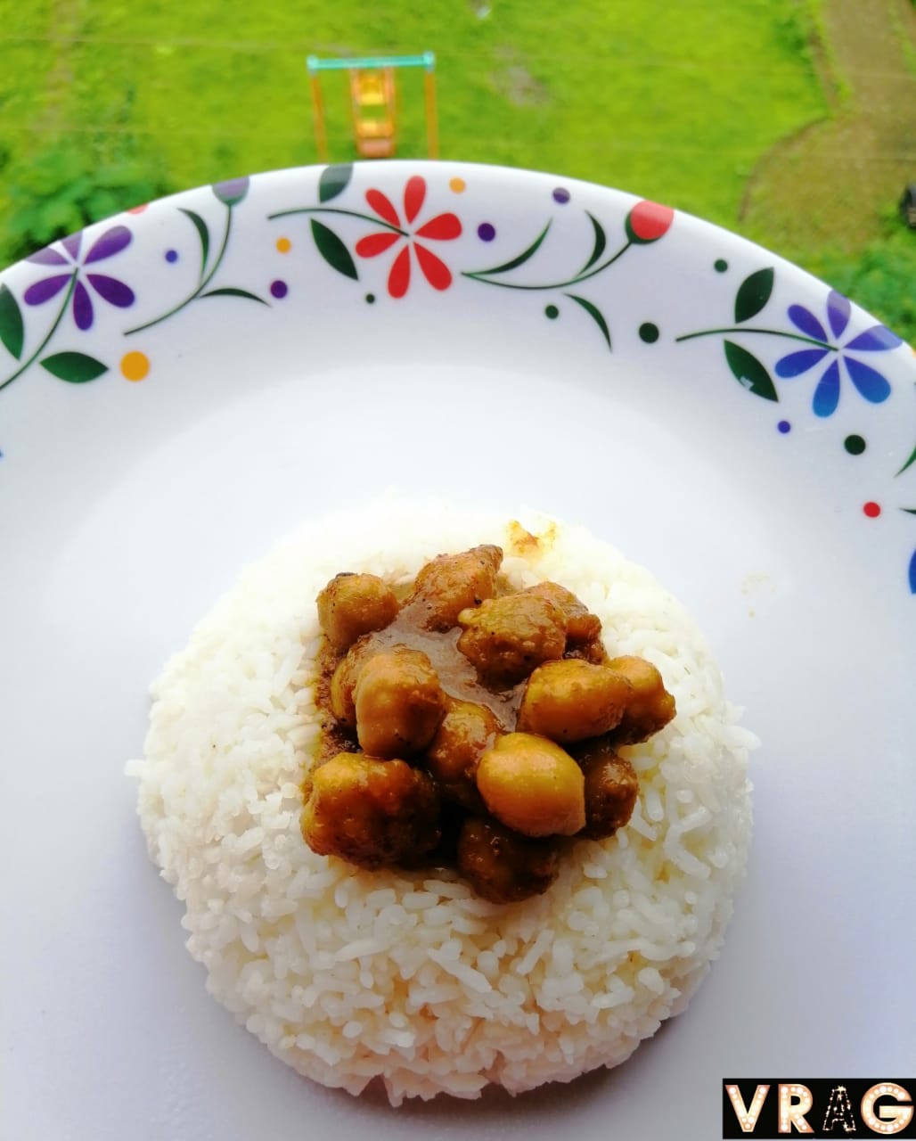 Easy Chole Masala | Chickpeas Gravy | Pressure Cooker Style - VR & G