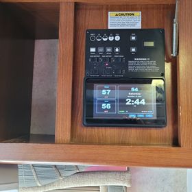 Waiter ECC installed in 2003 Pace Arrow - Waiter's ECC