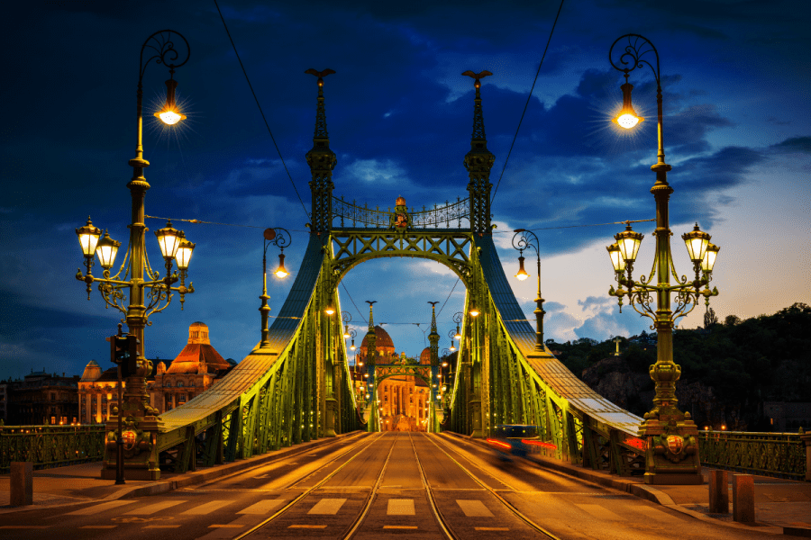7 Bridges in Budapest Hungary - What to know about the Budapest bridges