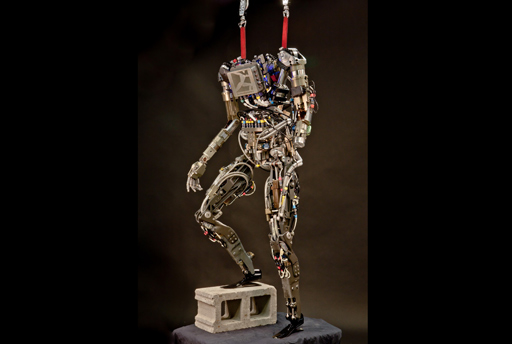 L'humanoïde PETMAN de Boston Dynamics avance ! | Shy Robotics