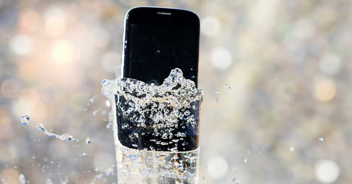 Do’s and Don’ts you Should Know when your Phone drops into water ...