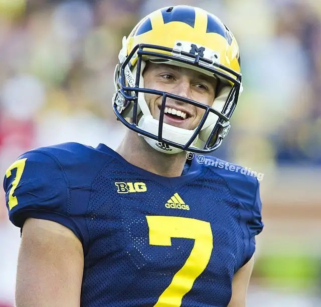 Shane Morris (Footballer) Wiki, Biography, Age, Girlfriends, Family ...