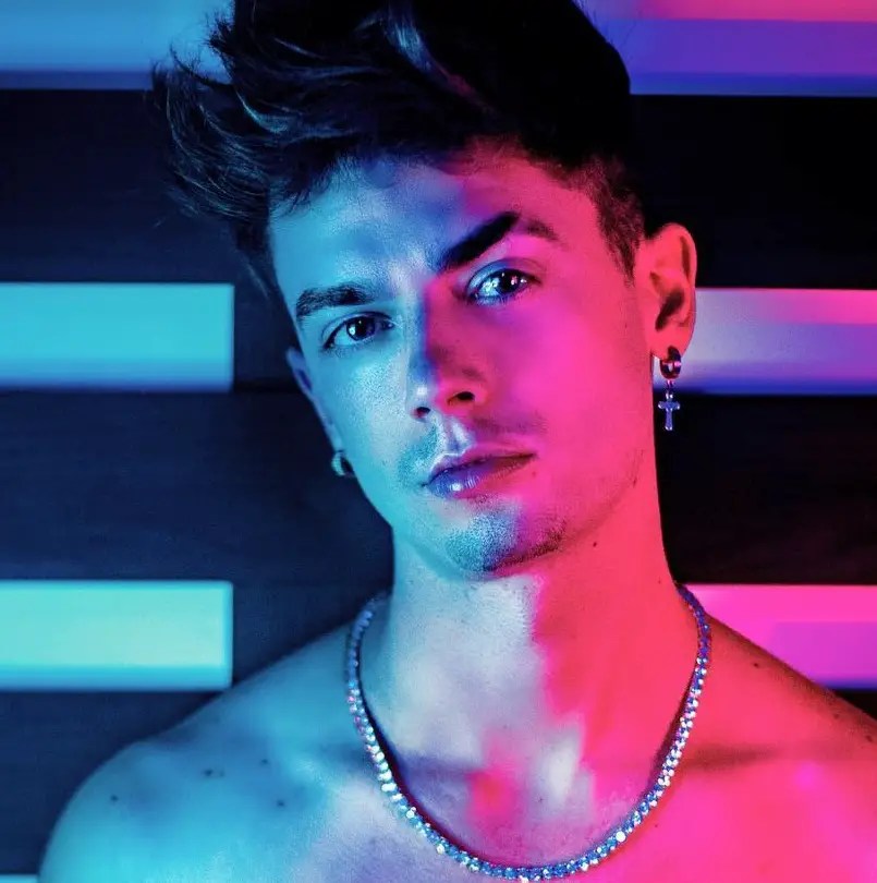 Kevin Mello's Instagram, Twitter & Facebook on IDCrawl