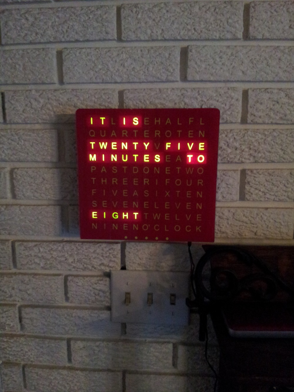 Word Clock – WoodUino.ca