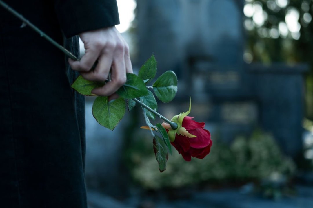 What To Say To Someone Who Lost Their Mother Wording Vibes what-to-say-to-someone-who-lost-their-mother-wording-vibes