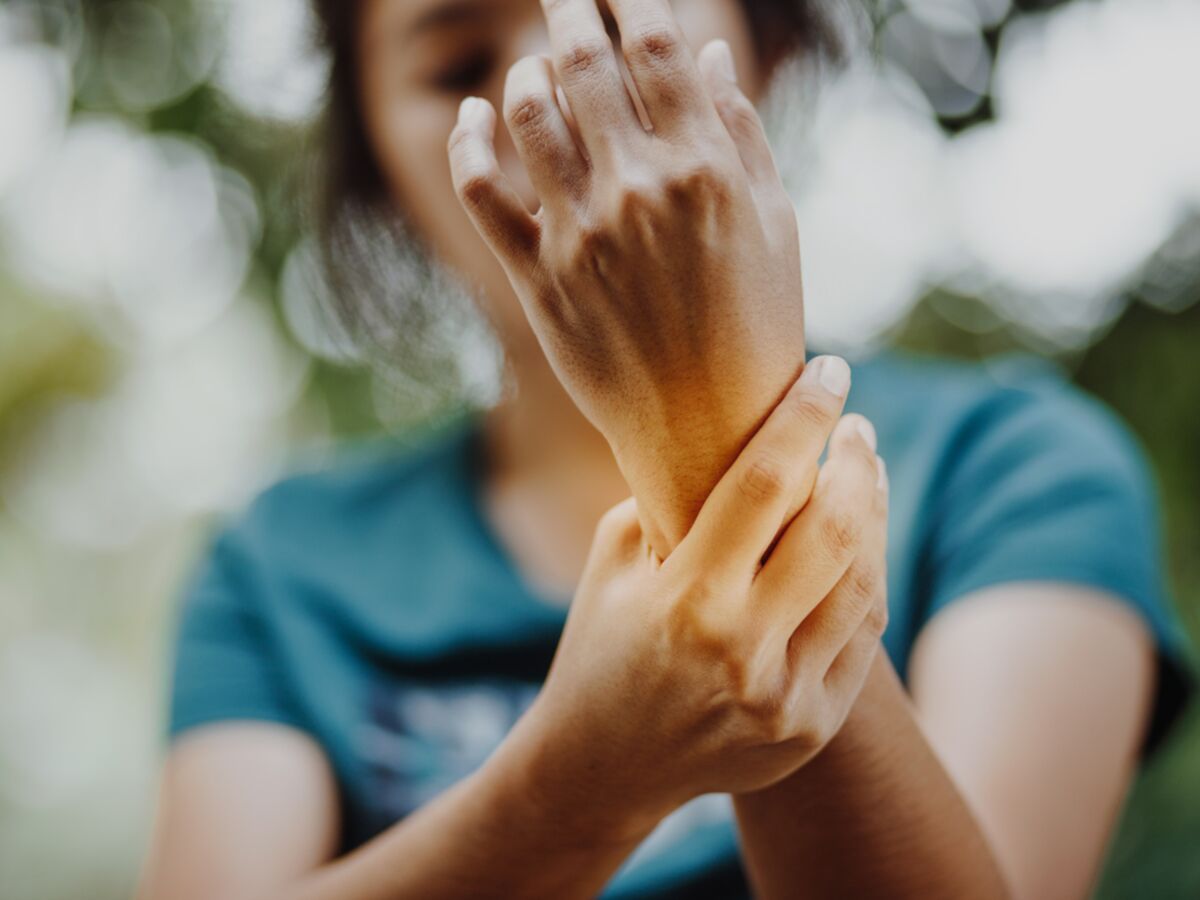 Le Rhumatisme : Les Remèdes Naturels Et Efficaces Pour S'en Débarrasser ...