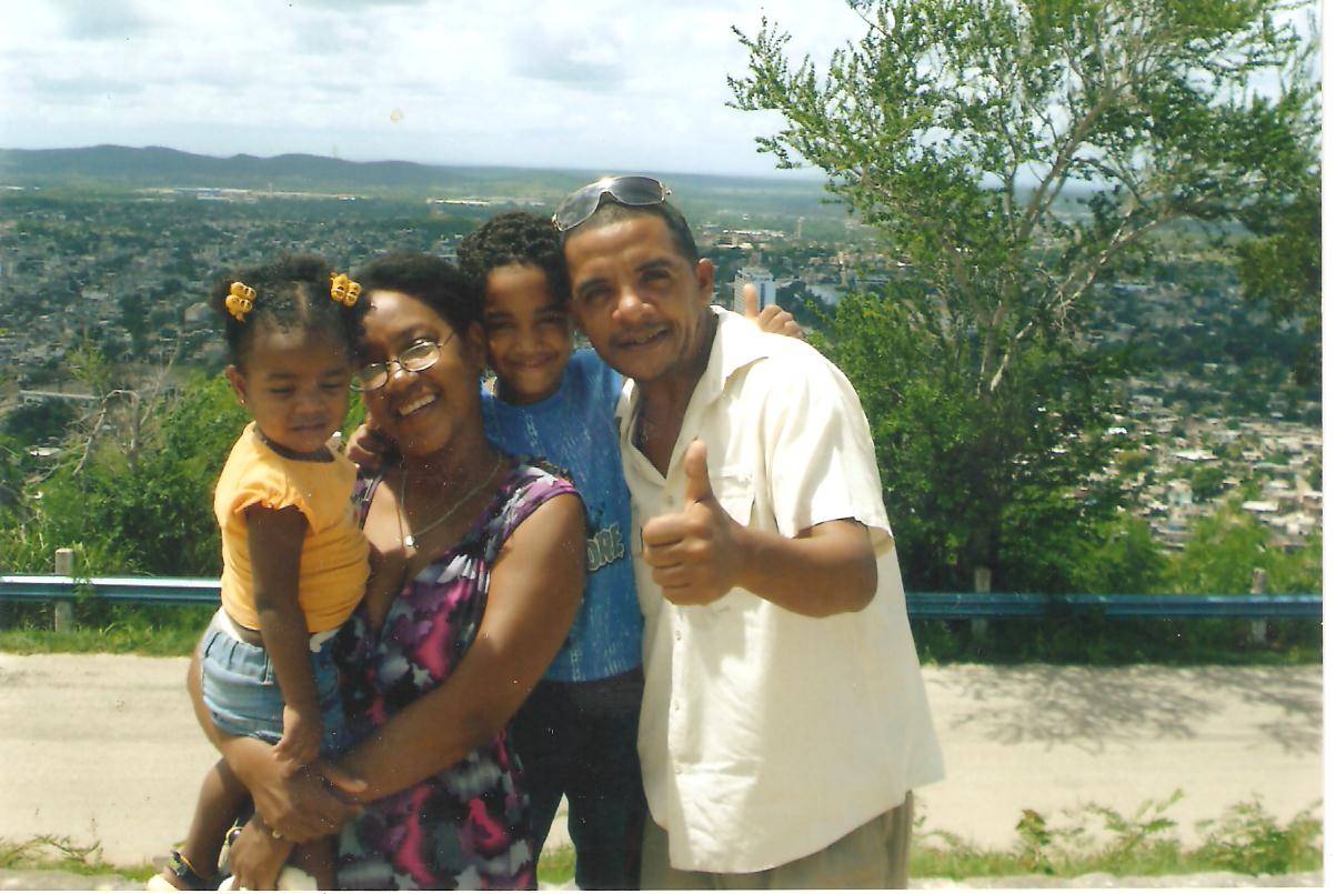 November | 2010 | Crossing the Barbed Wire