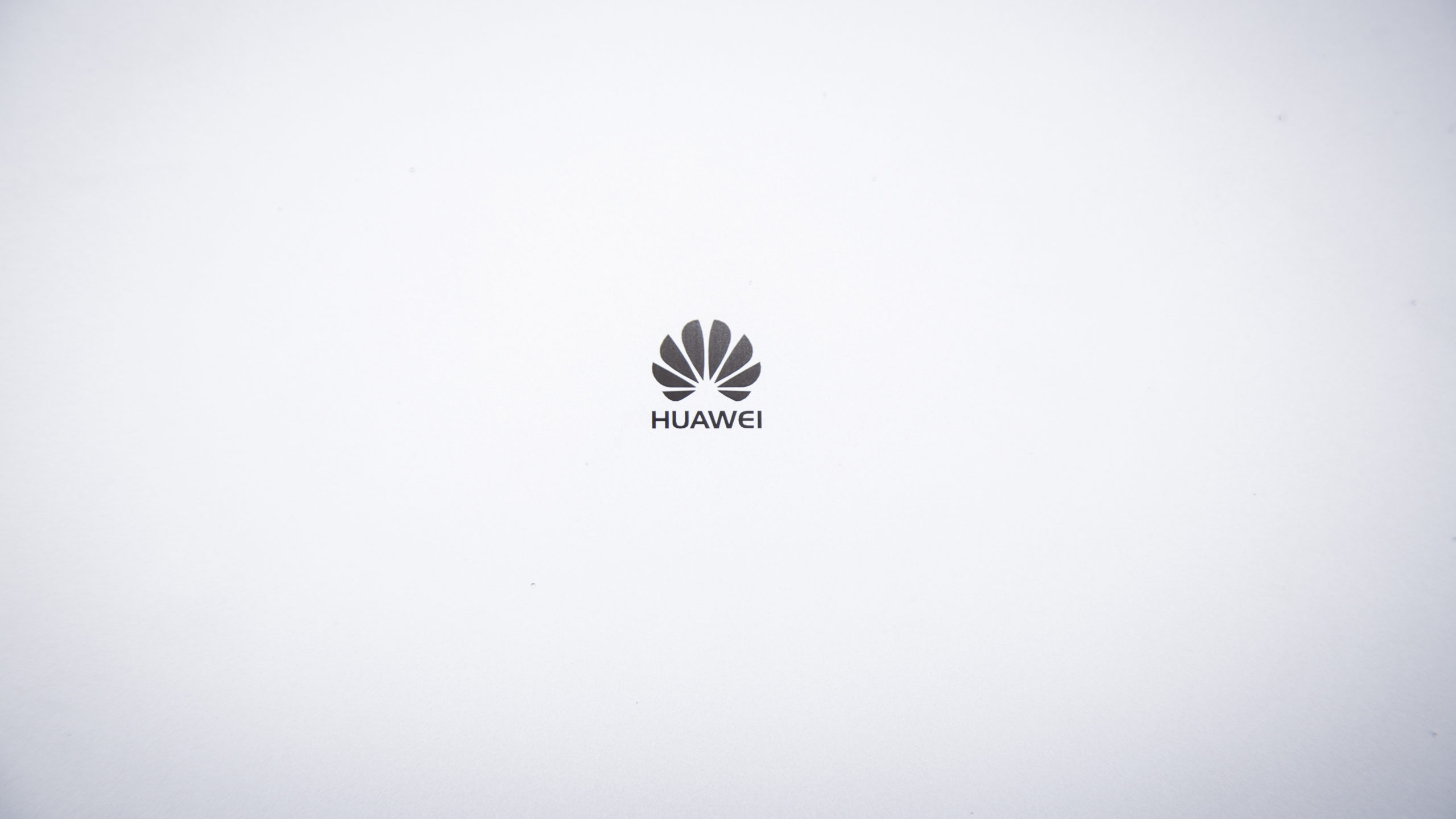 Huawei MediaPad M2 10 review: A mid-range tablet that struggles to find ...