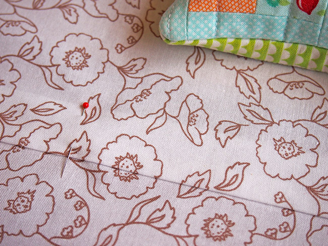 How to Pattern Match a Quilt Backing - Aqua Paisley Studio