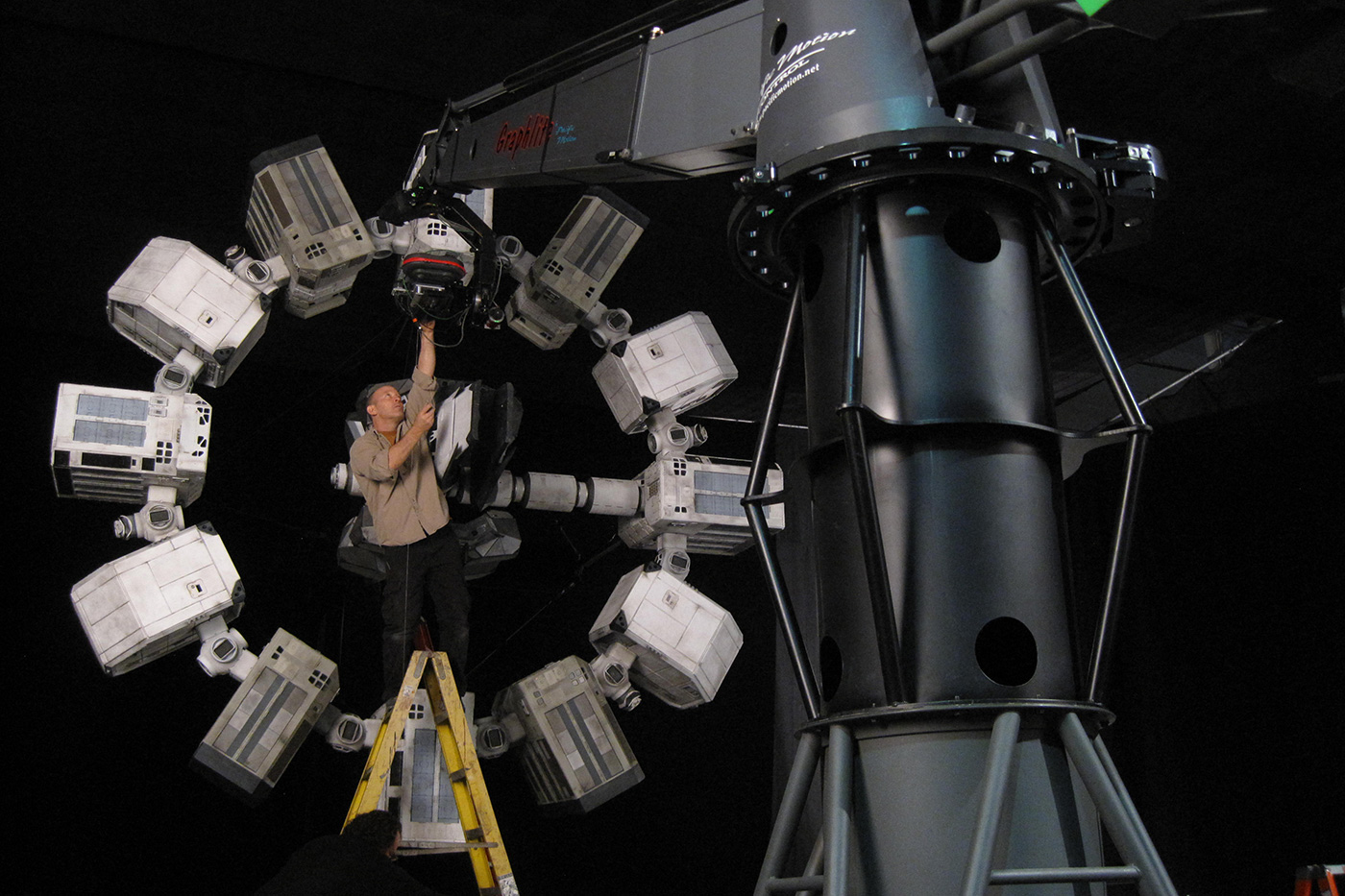 INTERSTELLAR: Ian Hunter - Miniature VFX Supervisor & Co-founder - New ...