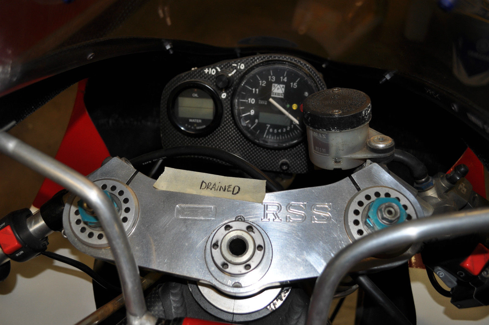 Yamaha R7 OWO2 – Gauges | Bike-urious