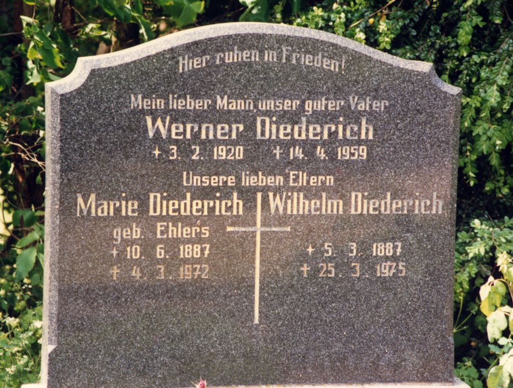 A Walk Through a Graveyard – boldts.net