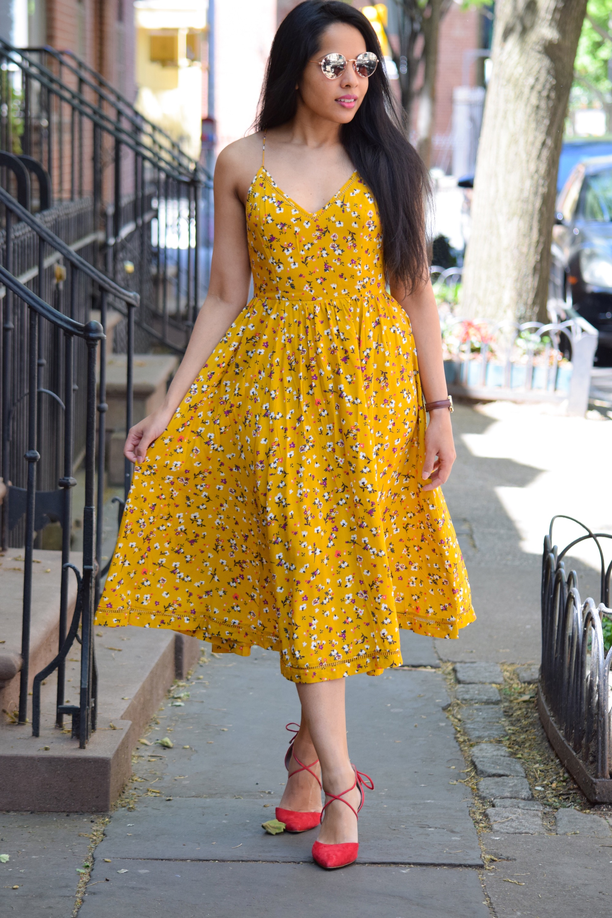 Summer Days in a Yellow Dress | DAMASK SUITCASE