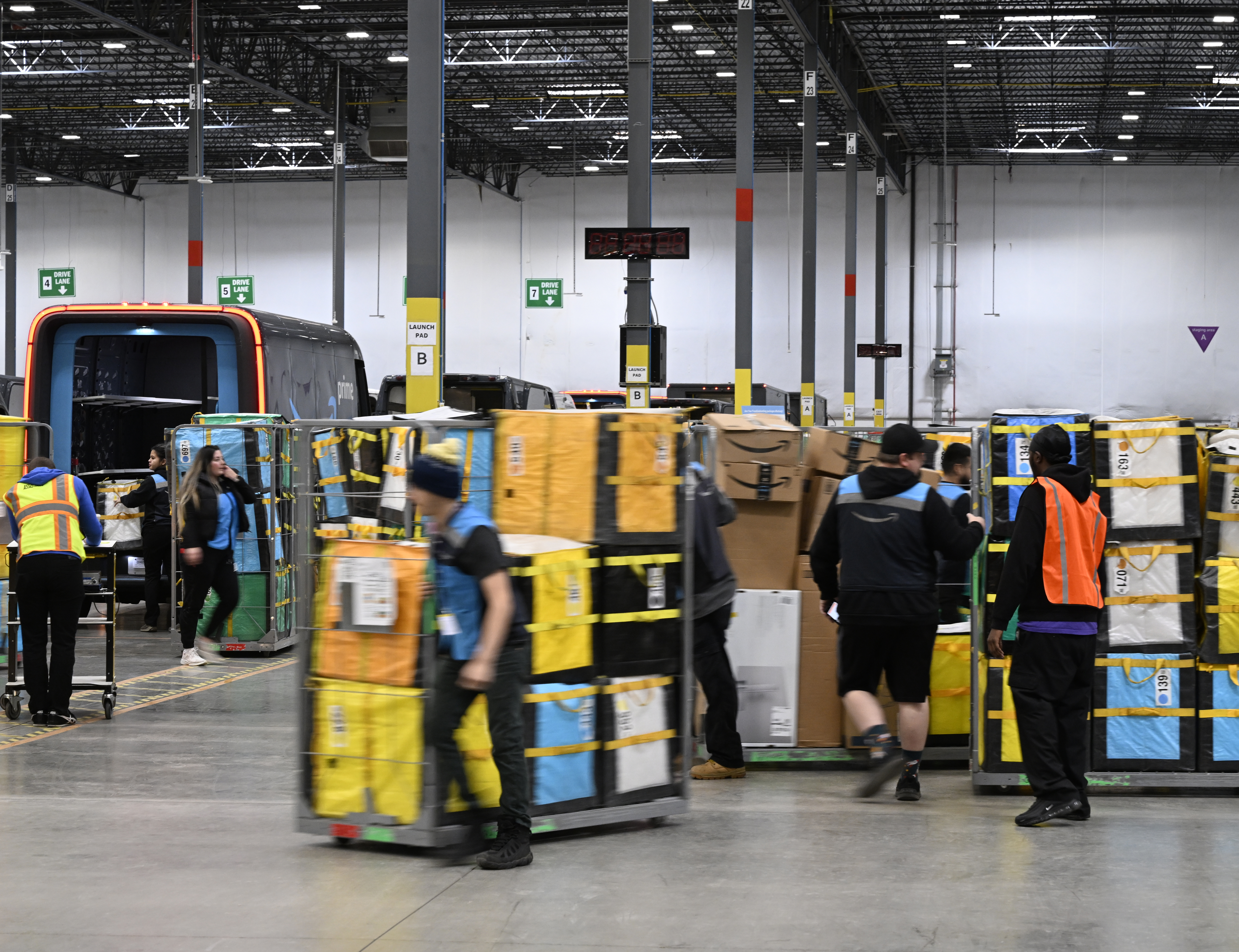 Amazon delivering on electric vans in metro Denver, just in time for ...