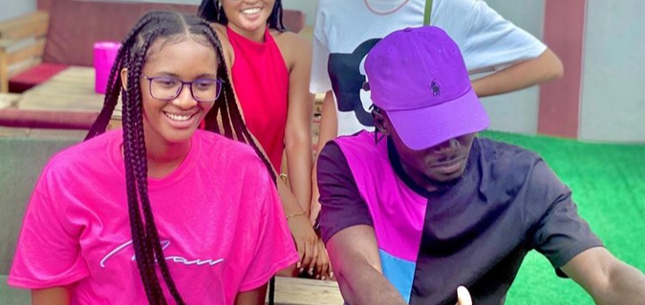 Kuami Eugene And Girlfriend Looking Cozy In Their New Hang Out Photos