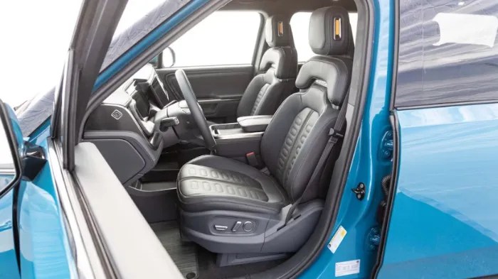 2025 Rivian R1S: Release Date, Redesign,Specs, and Price