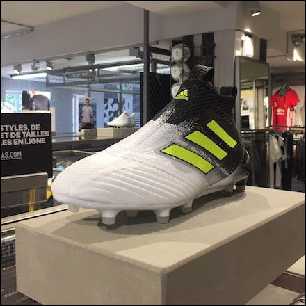 Adidas Square-Bar S-Hook Use – Fixtures Close Up