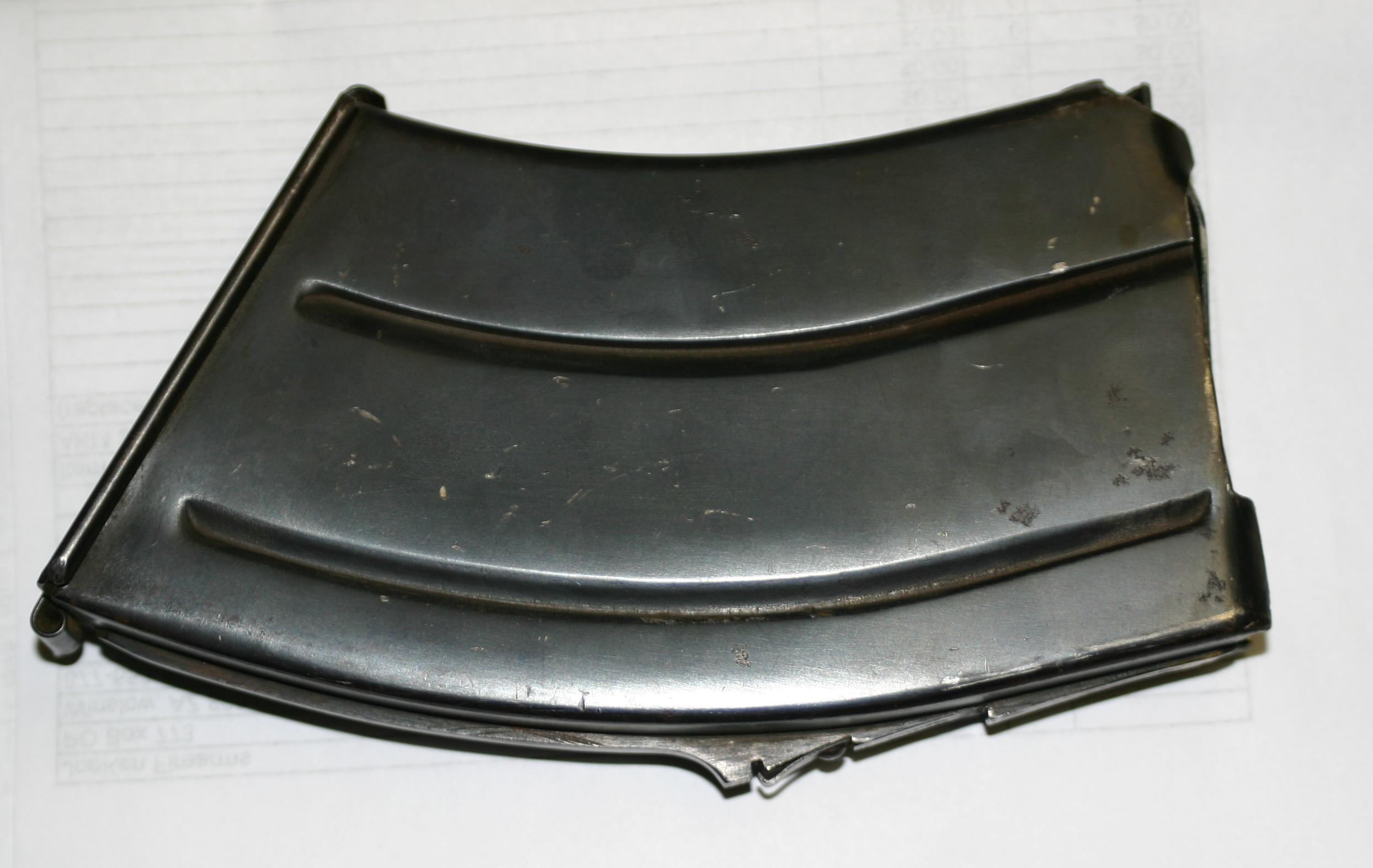 Howell Automatic Rifle – Forgotten Weapons