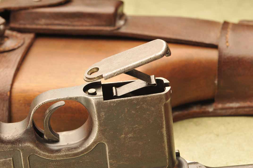 C96 “Broomhandle” Mauser – Forgotten Weapons