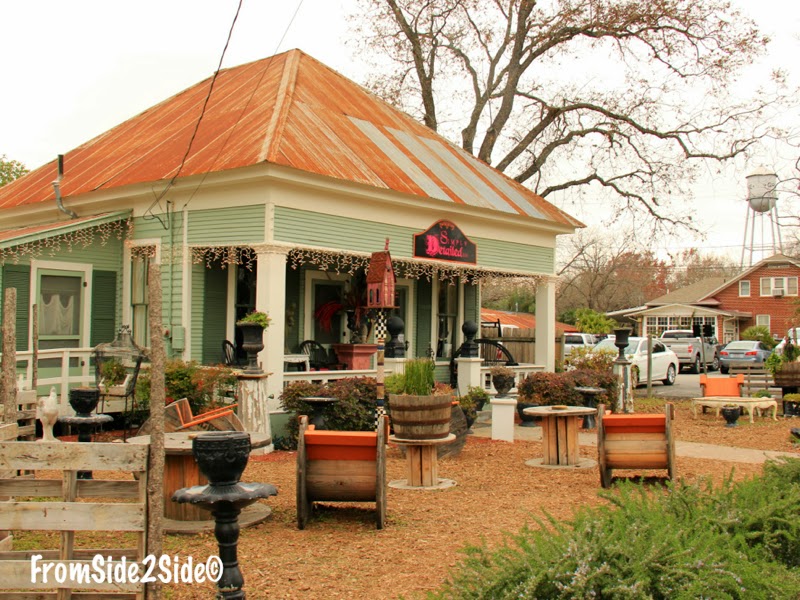 Retour dans le passé à Gruene Historic District, Texas - FromSide2Side ...