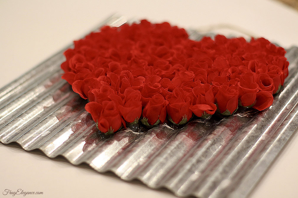 Super Easy Rose Heart Sign - FrugElegance