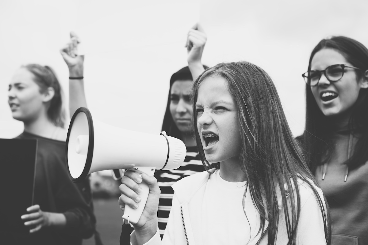 Visual Selection to Illustrate the Women Fight for their Rights – SySyPhoTo