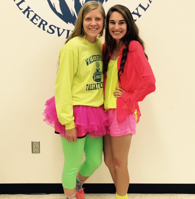 Neon Day Brightens the Start of WHS Prom Spirit Week • GladeValley.net