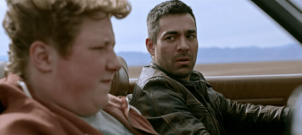 Omar Chaparro estrenó el tráiler de ‘Compadres’