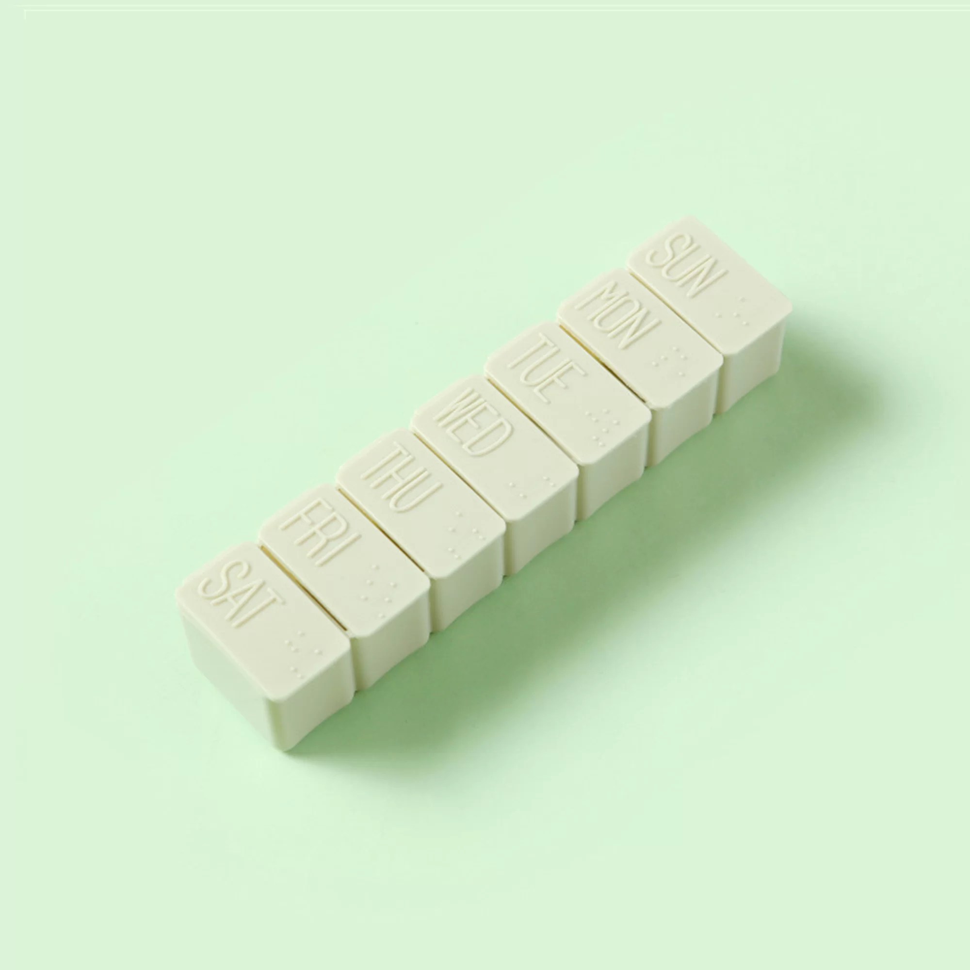 Braille 7 Day Pill Box Calico Moshimoshi Uk 3532