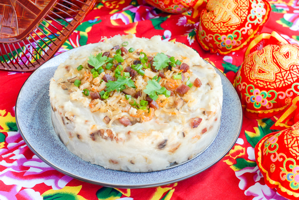 Chinese Turnip Cake (Lo Bak Go)