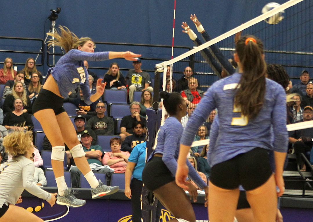 UCSB Volleyball Finishes Regular Season With Sweep of UC Irvine ...