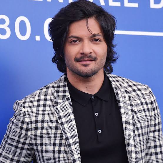 Ali Fazal Biography, Height, Weight, Age, Movies, Wife, Family, Salary ...