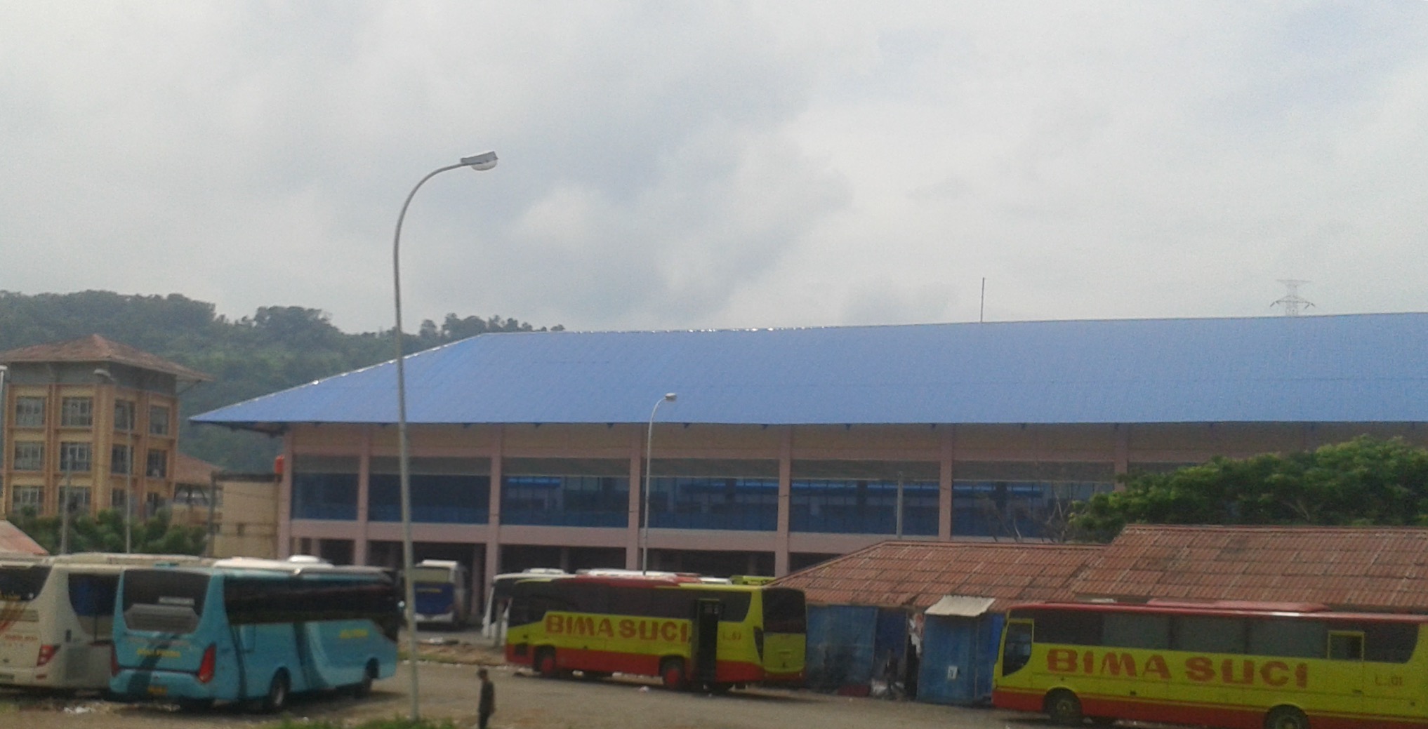 Terminal Merak Masih Lengang - radarbanten.co.id