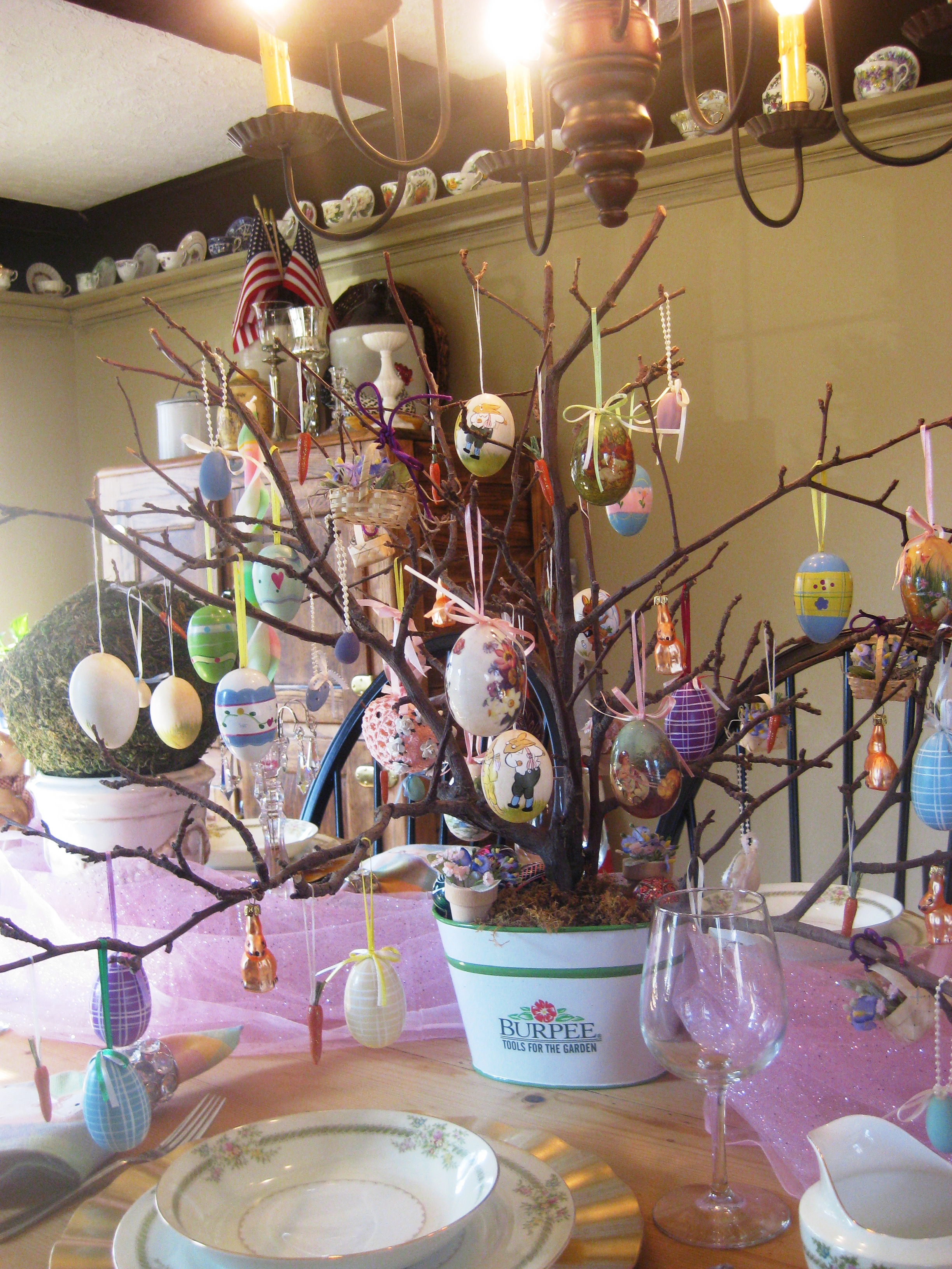 » Whimsical Easter Table at Historic Home Red Door Table Decor