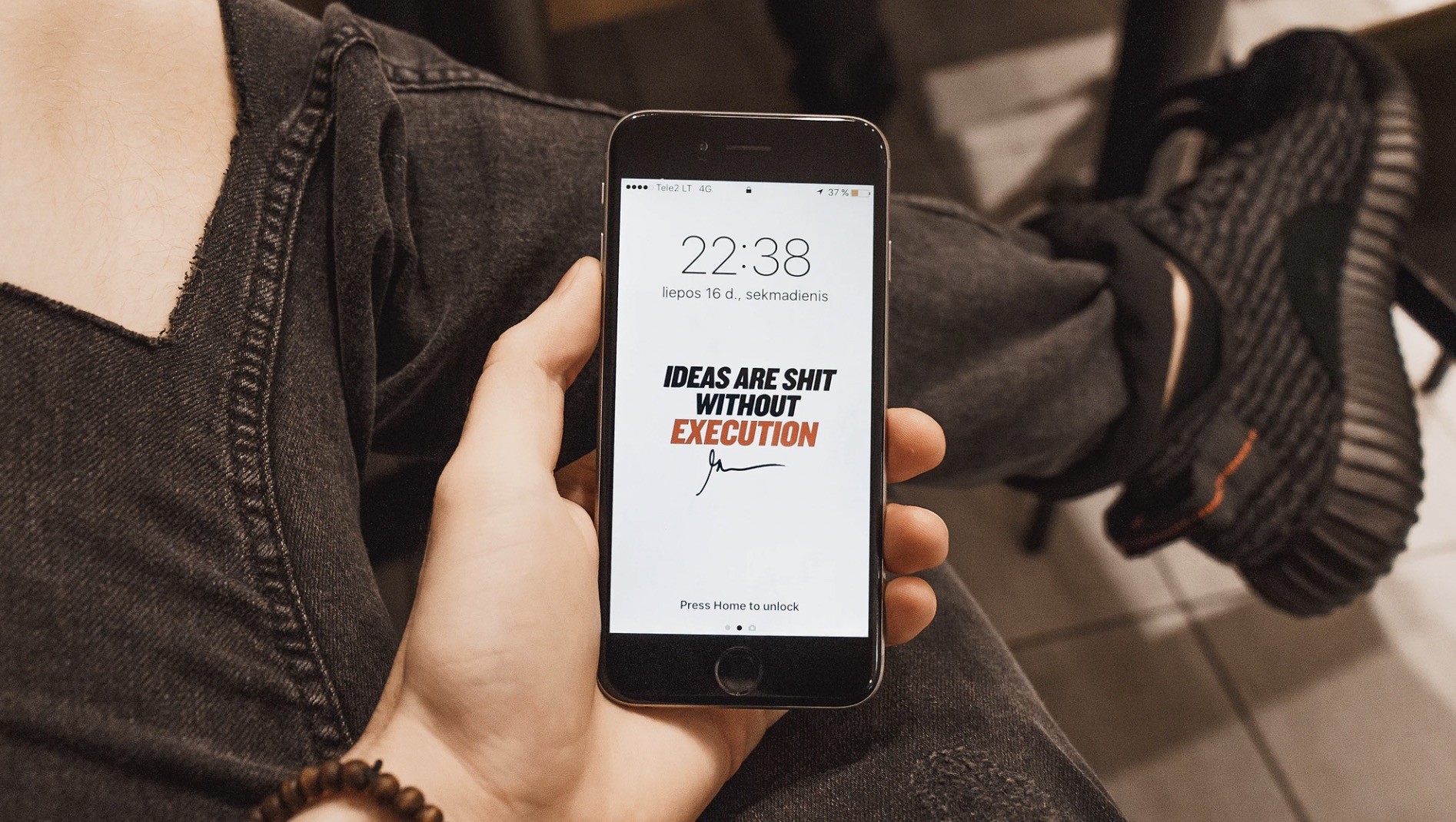 13 Best Quote Apps for Android and iOS - REGENDUS