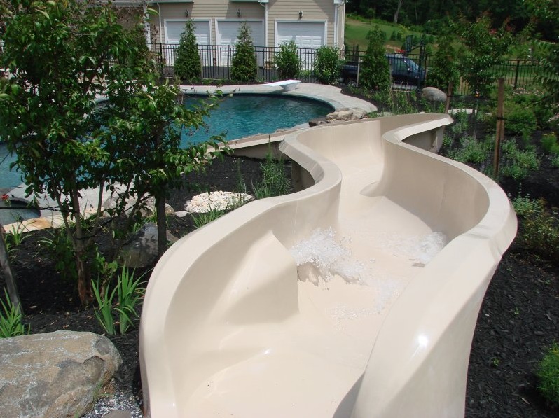 10 Fun Pool Features to Add to Your Maryland Pool