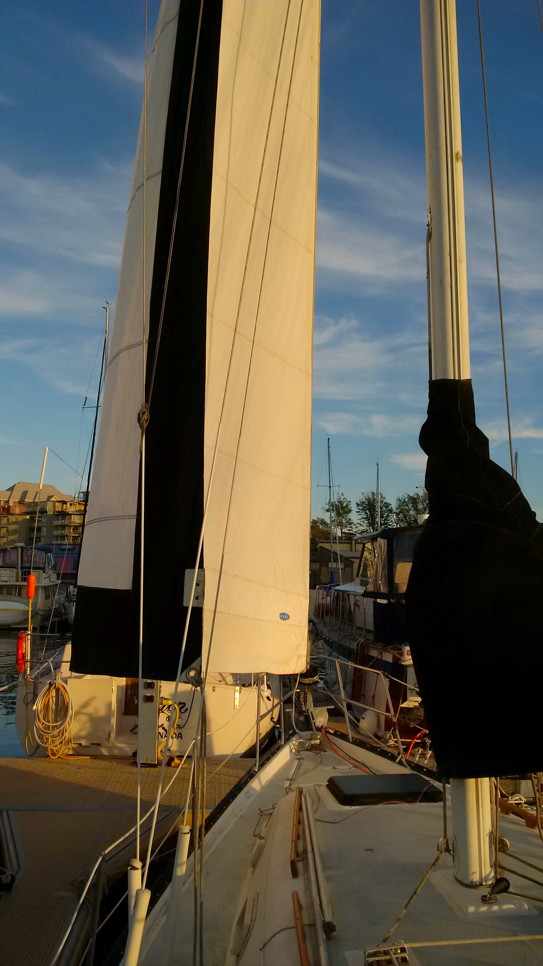 Fixing the roller furler - Sail Dive Fish