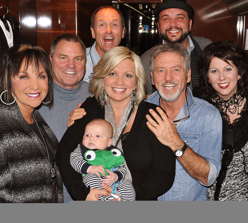 THE ISAACS SALUTE LARRY GATLIN & THE GATLIN BROTHERS AT ACM HONORS ...