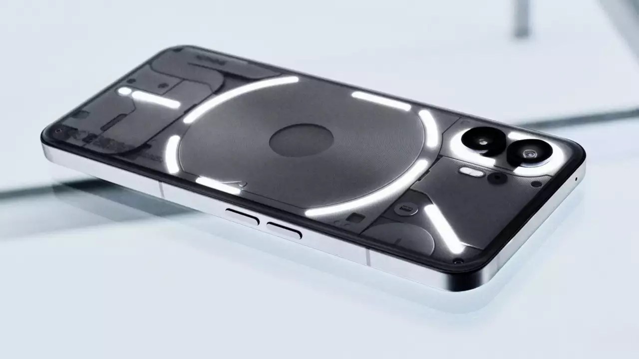 Nothing Phone (2) Gets a Modified Glyph Interface: Here’s all that you ...