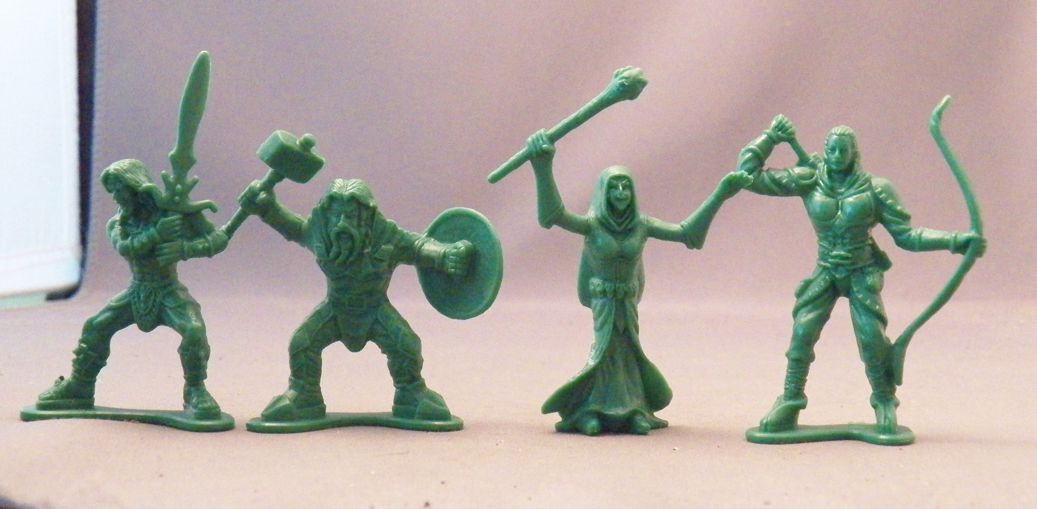 Toy R Us True Legends - Stad's StuffStad's Stuff