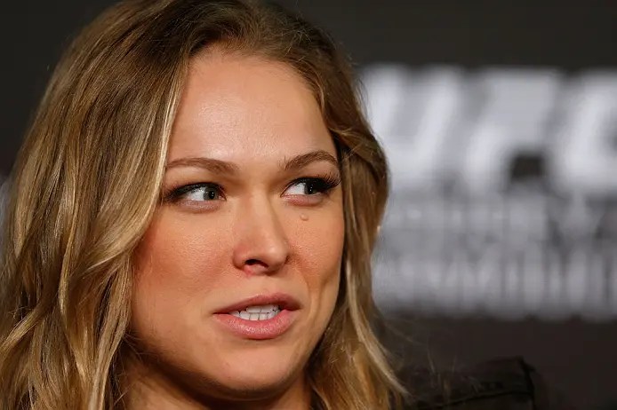Young soldier invites Ronda to dance and fighter accepts | SUPER FIGHTS