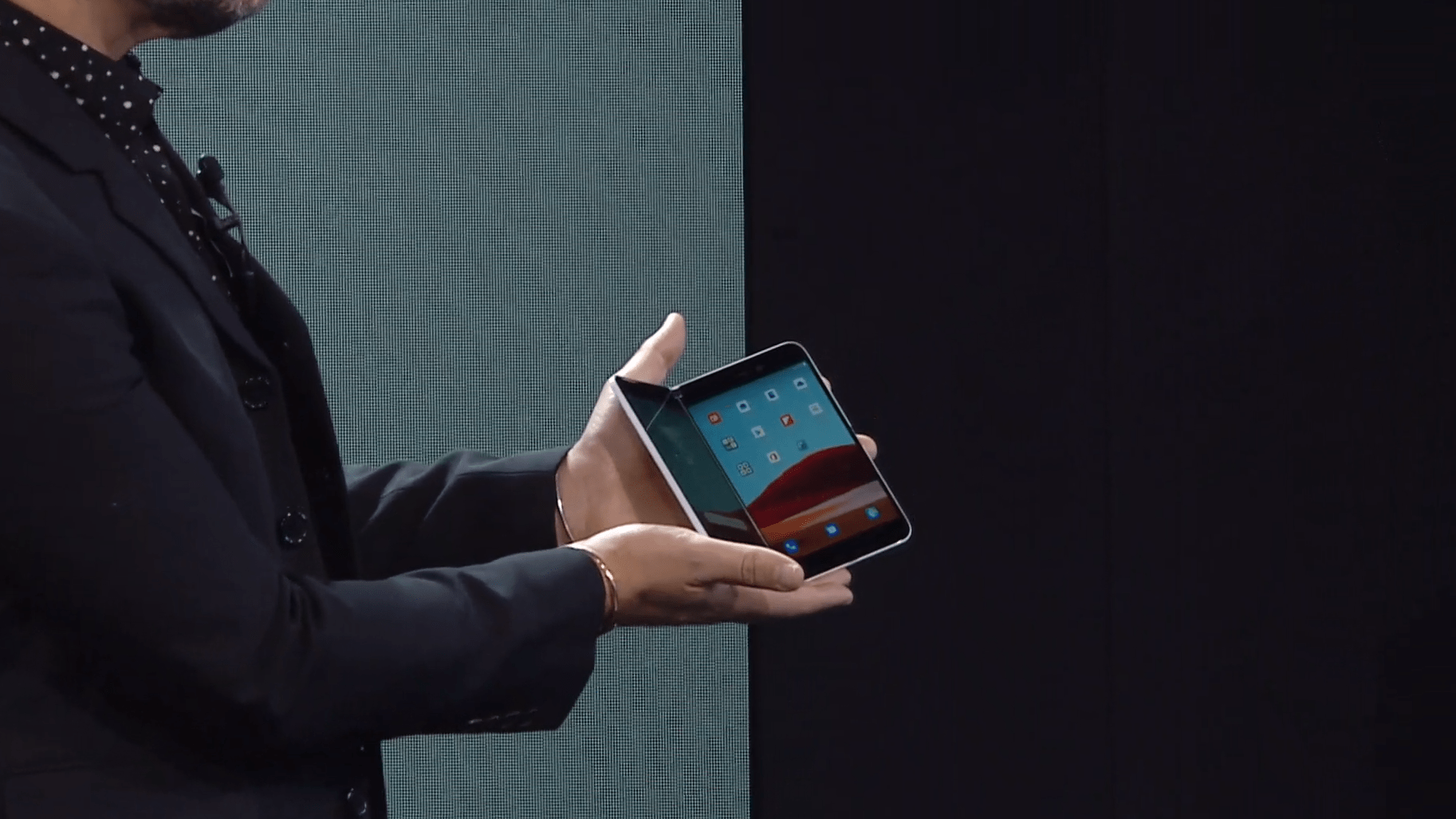 Microsoft announces foldable Surface Duo smartphone - Tech Digest