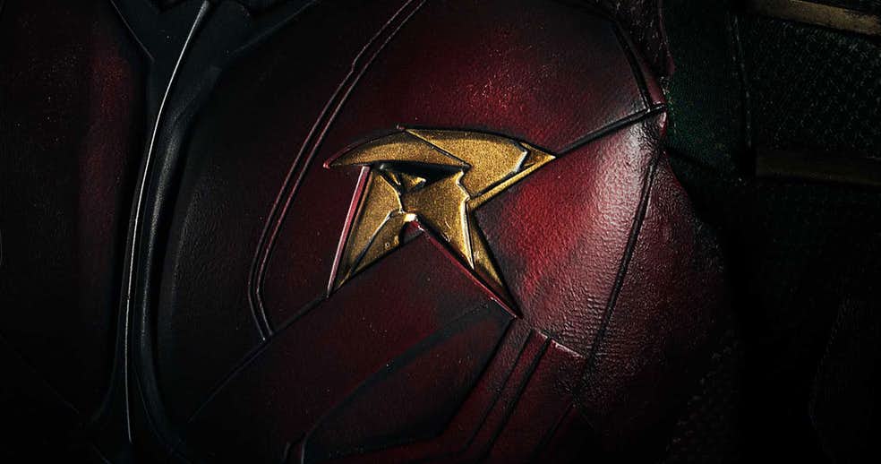 NOTICIA Primera imagen de Robin en la serie de TV de Titanes - Tomos y ...