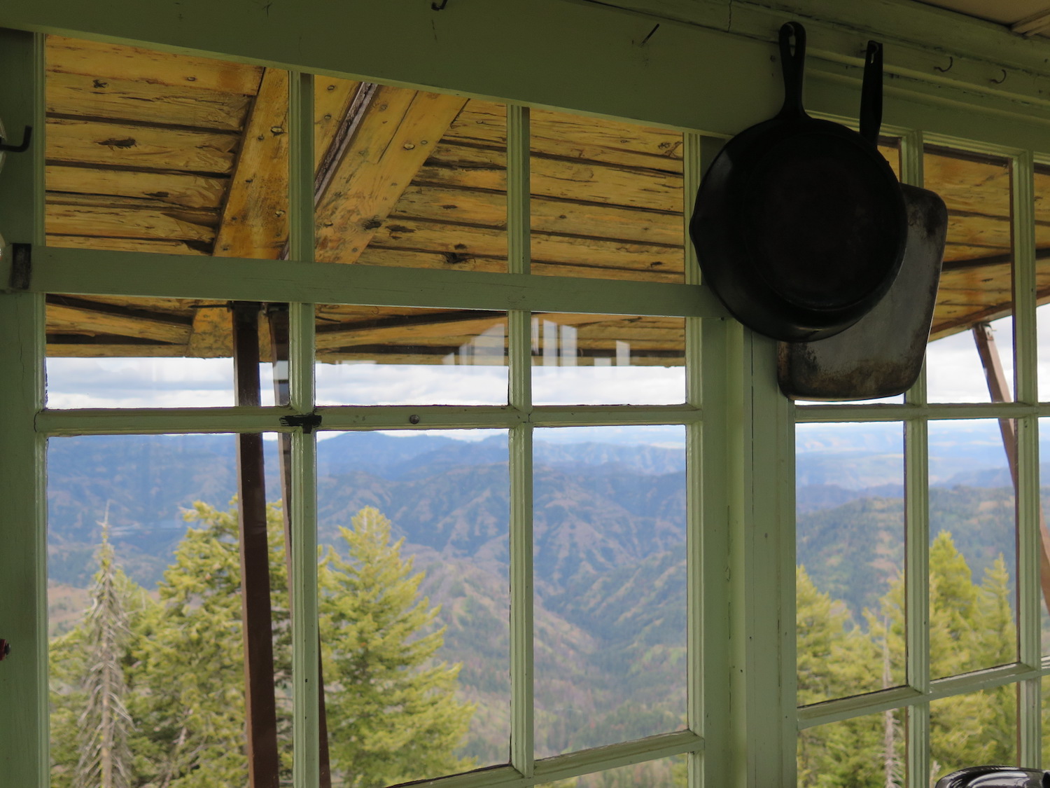 Discovering the Blue Mountains and Their Fire Lookouts - TrailChick