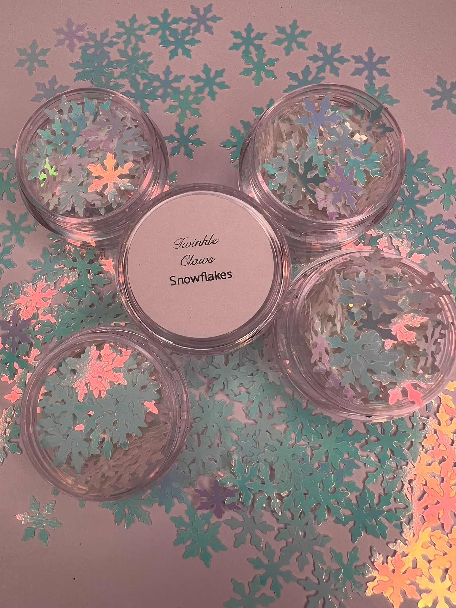 Snowflakes – Twinkle Claws