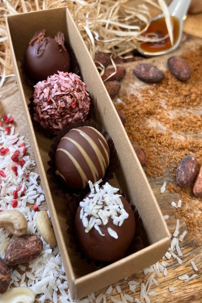 Mix bomboane raw vegane