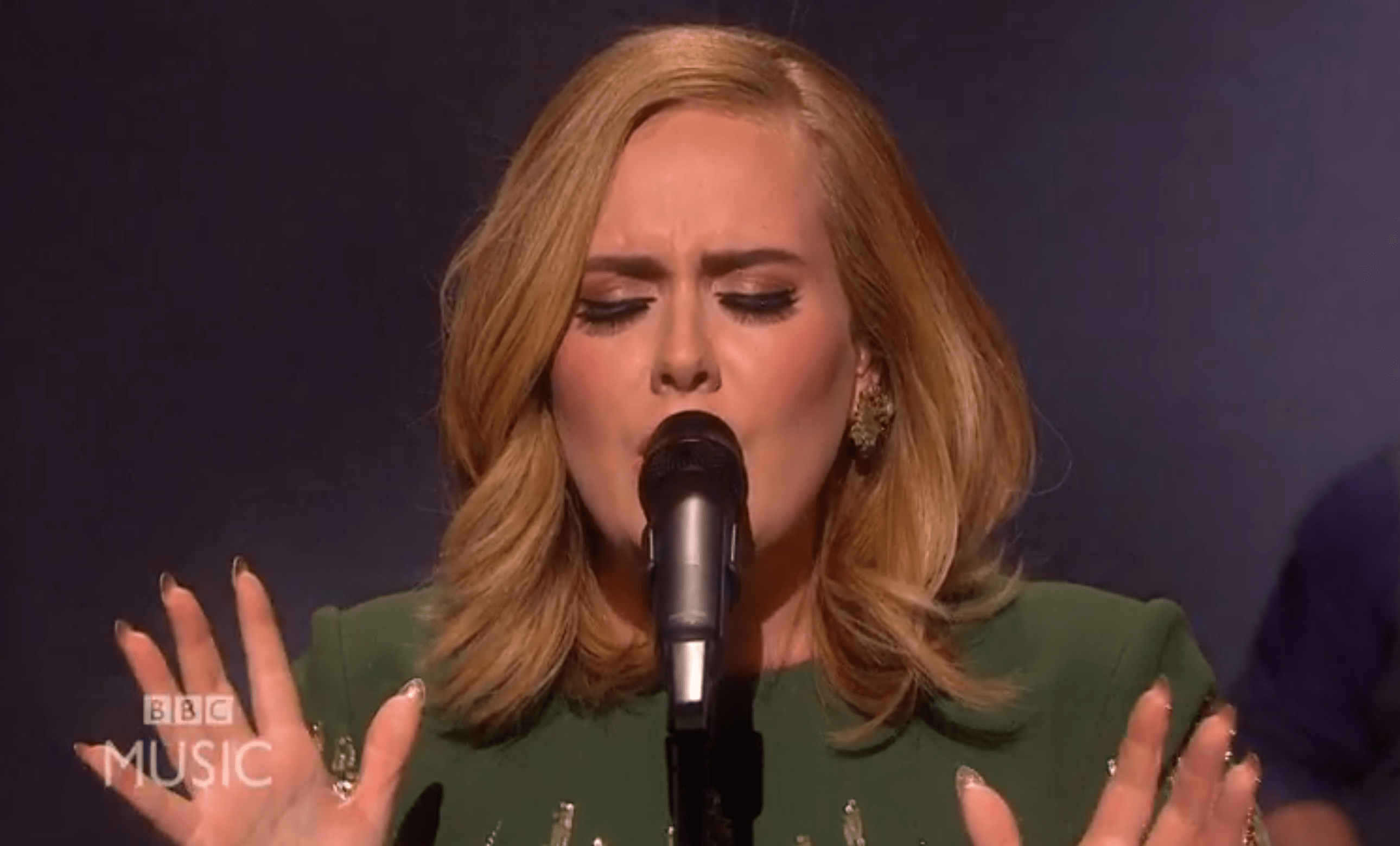 Adele Brings On More Tear In First Performance Of Hello