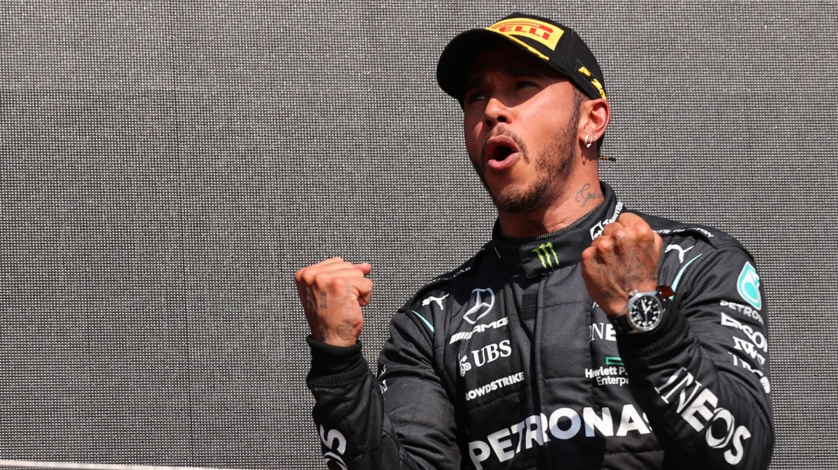 HAMILTON believes that VERSTAPPEN is under pressure - VMax.si