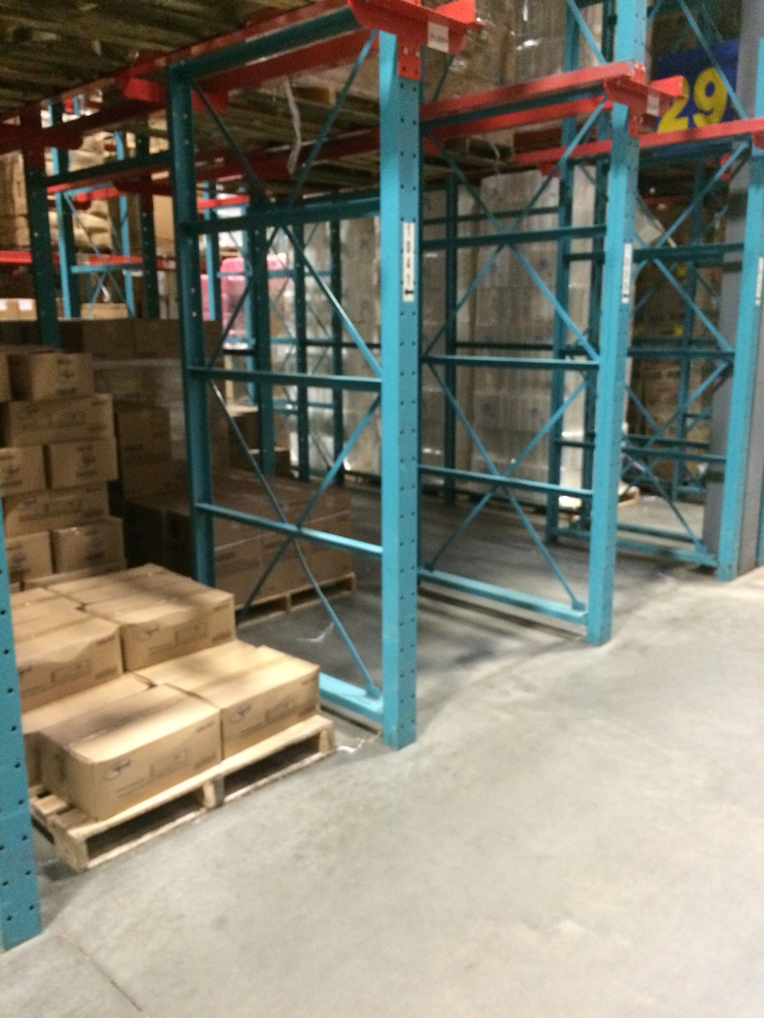 Drive-In/Drive-Thru Racks | Warehouse Design