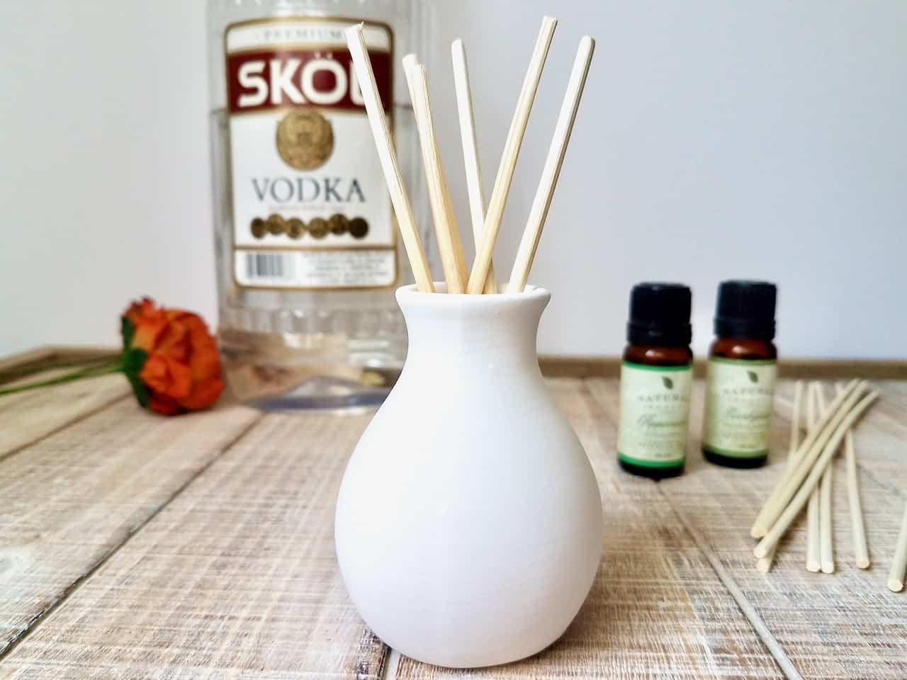 How to Make a Reed Diffuser for Your Home | We Three Shanes